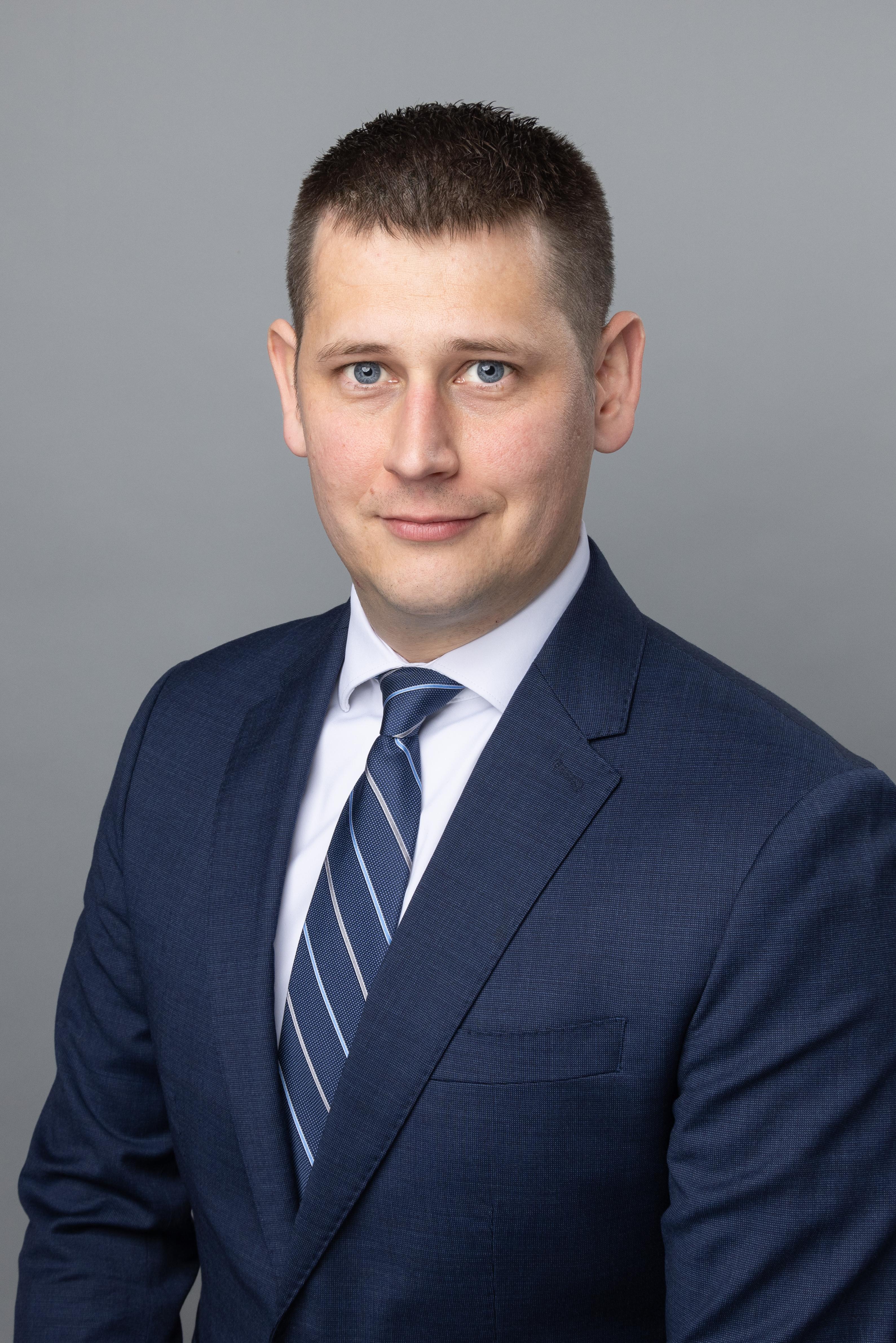 Isaiah Peterson - Sweetser Law Office